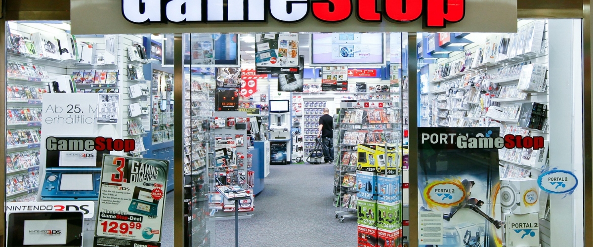Gamestop Names New Interim CEO and Reports First Quarter 2018 Results ...