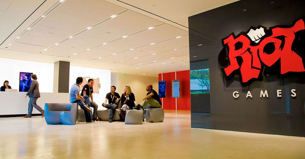 League of Legends creator Riot Games under fire over alleged sexist ...