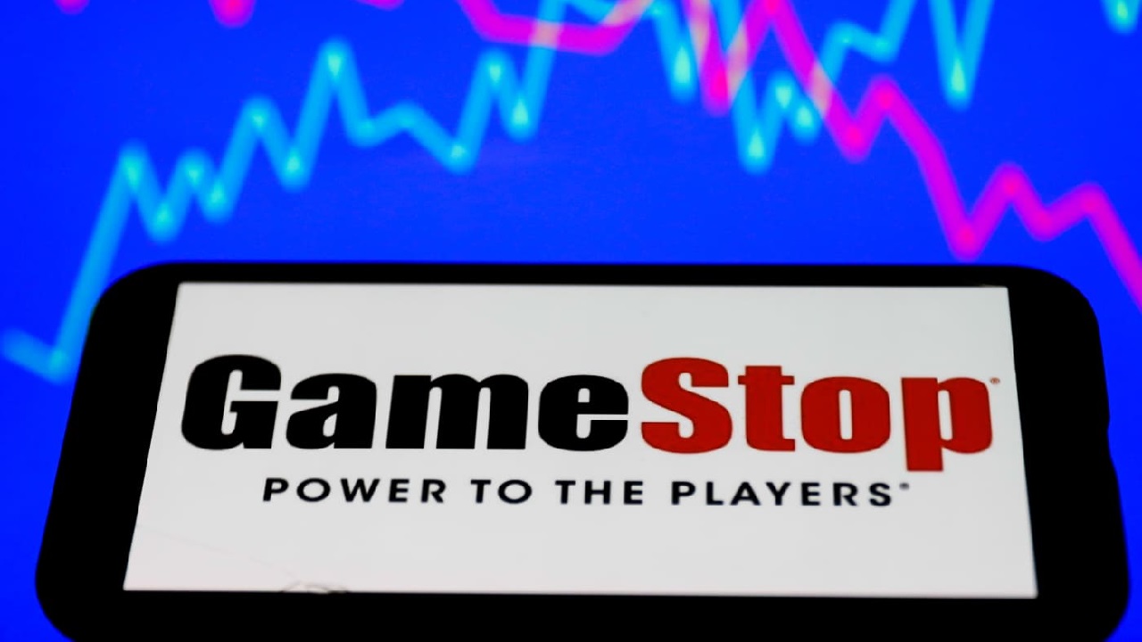 GameStop (GME) stock dips as company prepares to sell up to 3.5 million ...