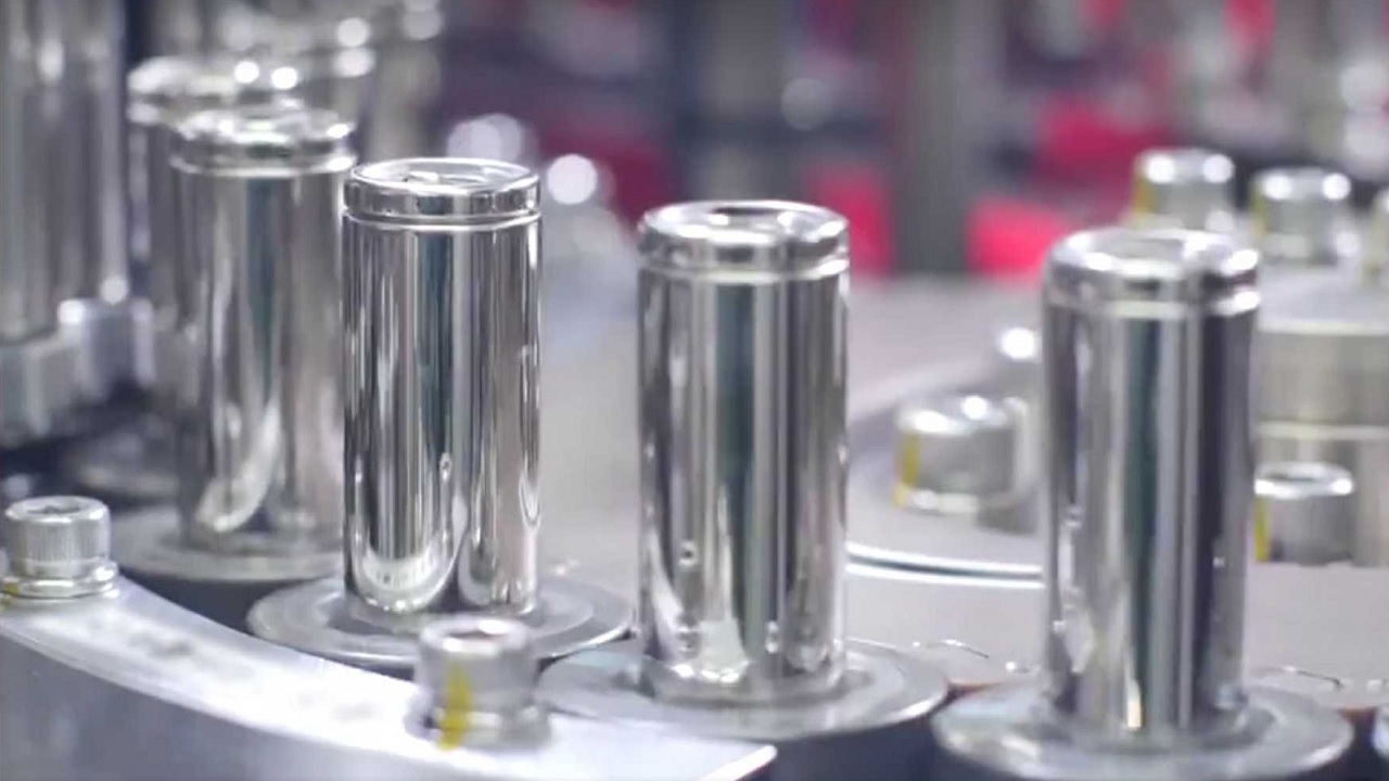 Tesla (TSLA) has enough 2170 cell supply to meet 2022 EV production ...