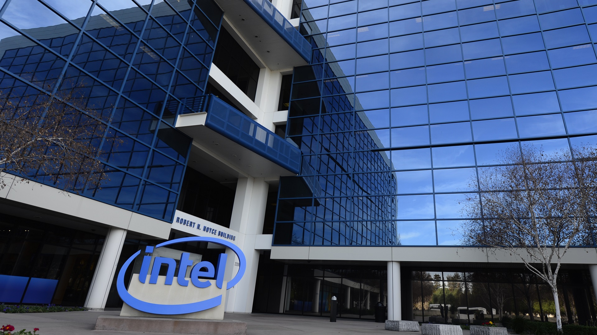 Intel (INTC) plans to cut 15% of its core workforce by the end of 2025 ...